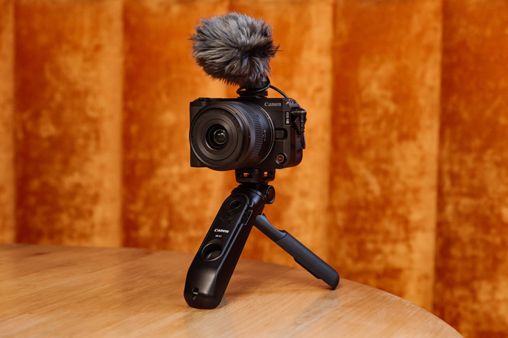 Canon EOS R50 V: nueva APS-C de 24 MP, sin visor y centrada en el vídeo ...